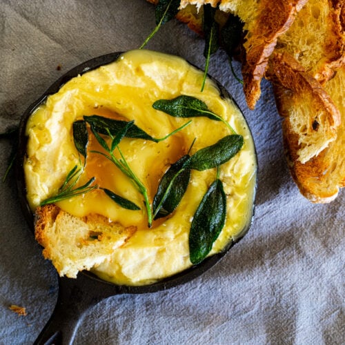 Easy baked brie with honey and sage - Simply Delicious