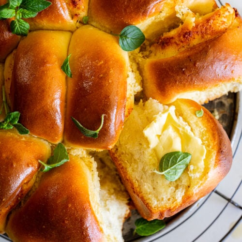 Garlic Parmesan Pull Apart Brioche Buns - Simply Delicious